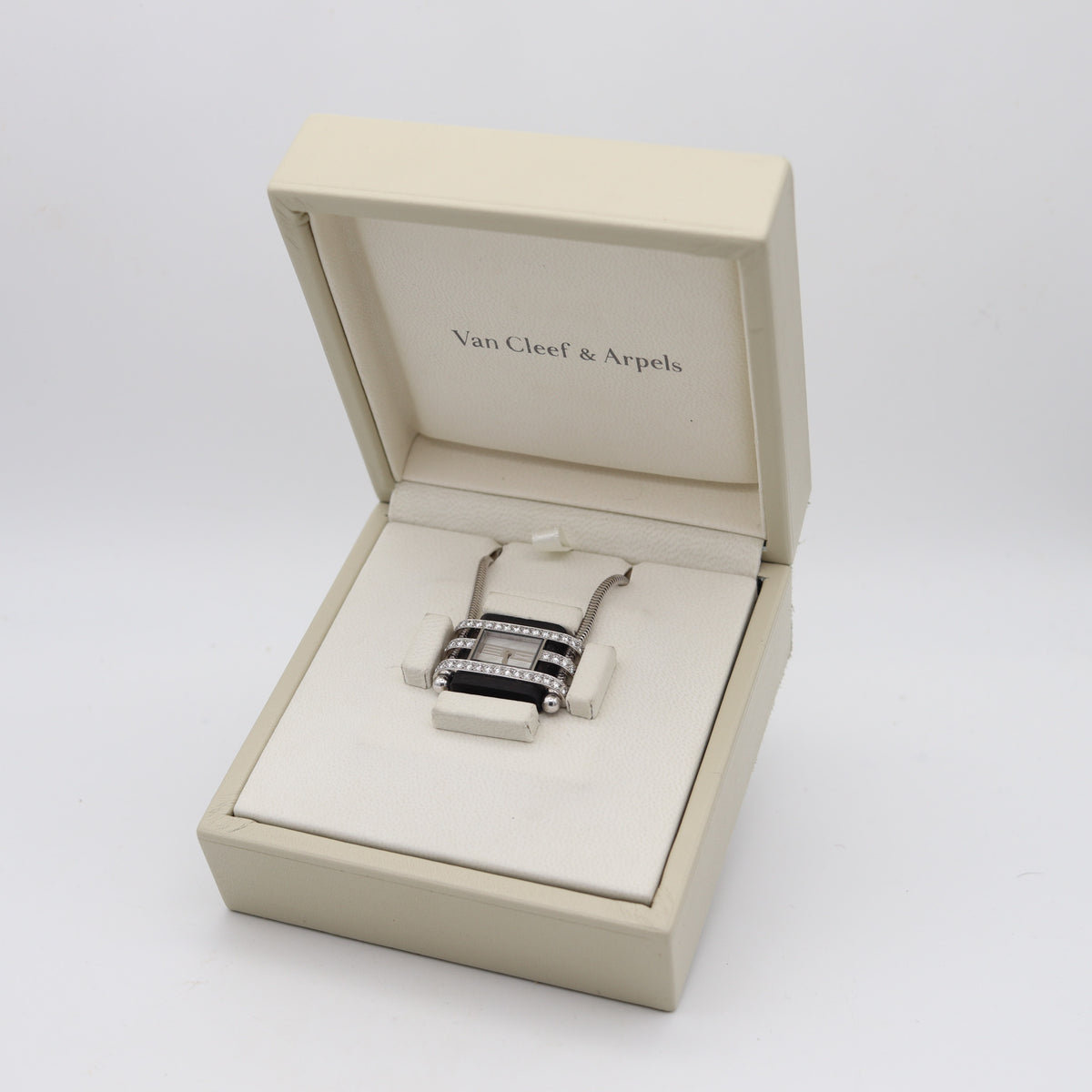VAN CLEEF & ARPELS Slider Necklace-Watch In Platinum 18Kt Gold Wood An ...