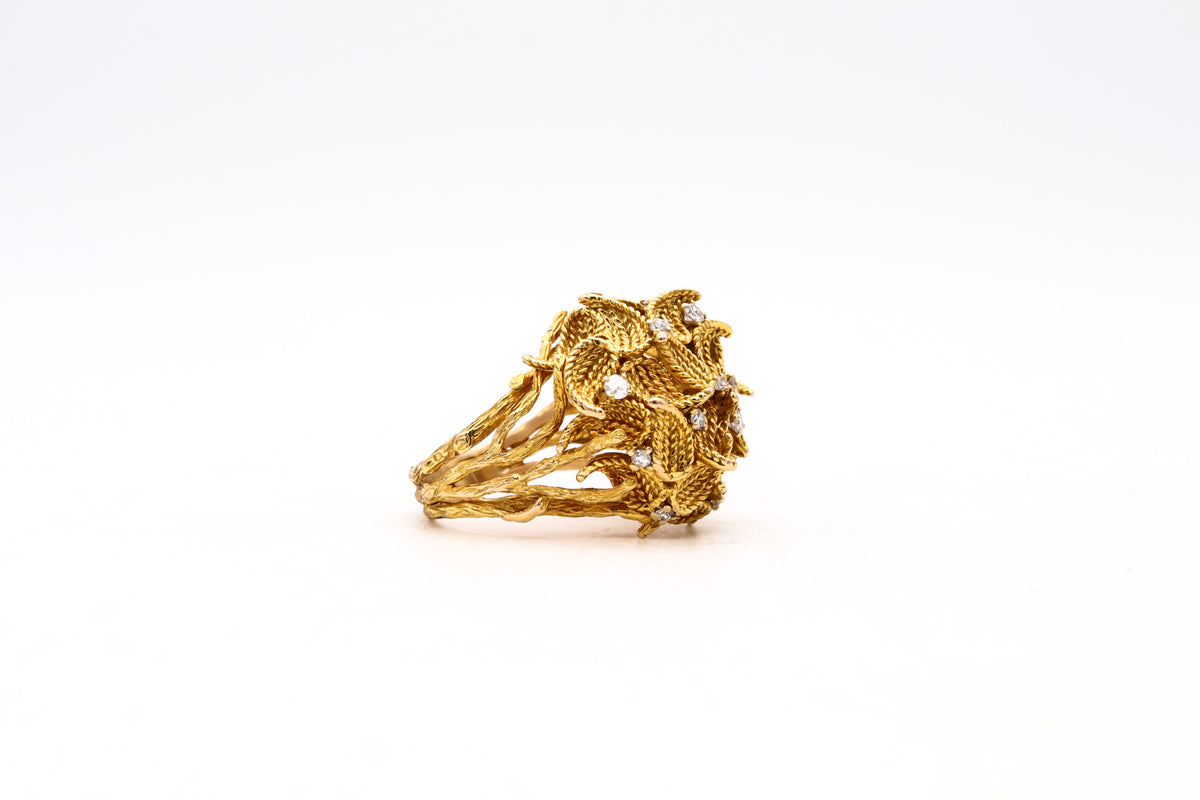 *Pierre Sterle 1960 Paris rare cocktail ring in 18 kt gold with VS dia ...