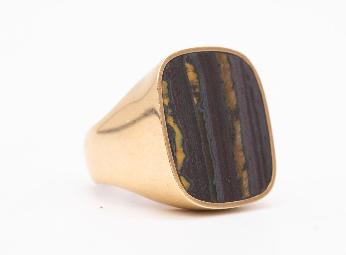 *Gucci 1980 Paris tom ford 18 kt yellow gold signet ring with Ironston ...