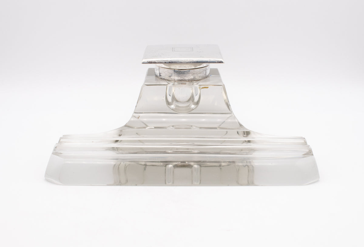 *William B. Kerr & Co. 1930 Art deco inkwell in hammered sterling silv ...